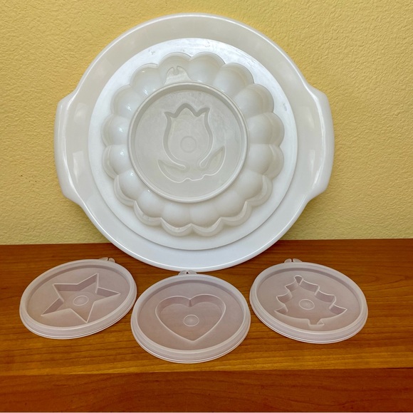 Tupperware | Kitchen | Tupperware White Jello Mold Holiday Jellnserve ...
